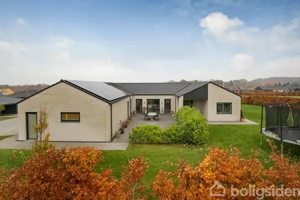 Huse til salg i 8543 Hornslet - Se 47 villaer til salg på Boligsiden