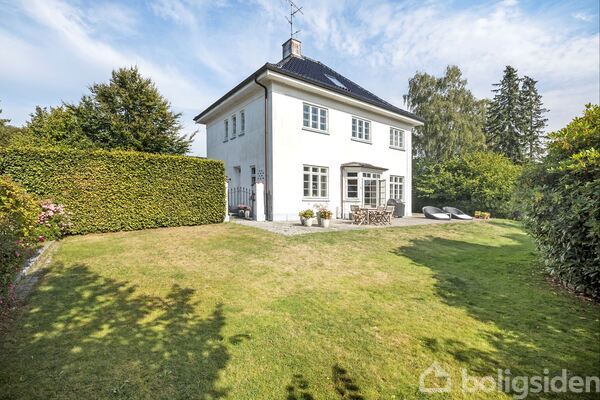 Huse til salg i Holte – Se 121 villaer til salg på Boligsiden