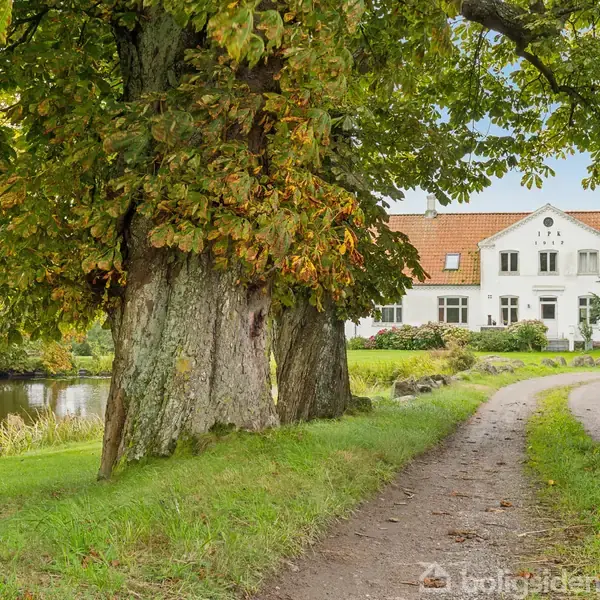 Til salg: Lindesgårdsvej 4, Olsker, Allinge - Landejendom på 340 m² ...