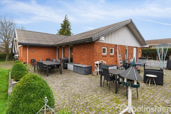 Huse til salg i 4690 Haslev – Se 109 villaer til salg på Boligsiden