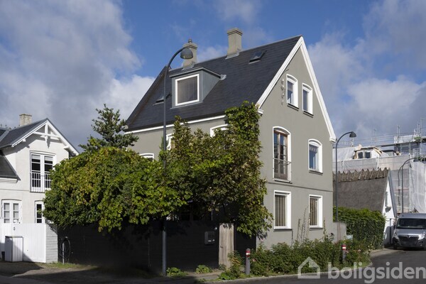 Huse til salg på Strandvejen i 2920 Charlottenlund – Se 17 villaer til ...