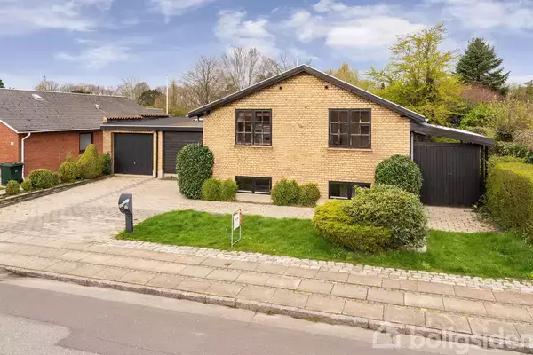 Huse til salg i 6000 Kolding – Se 355 villaer til salg på Boligsiden