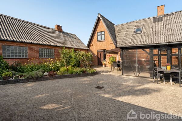 Huse til salg i 7361 Ejstrupholm – Se 19 villaer til salg på Boligsiden