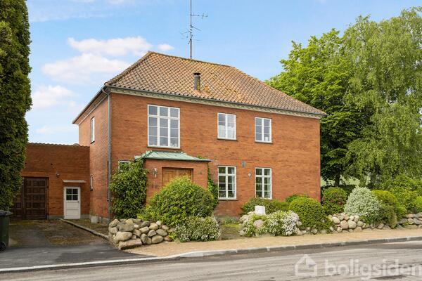 Huse til salg i 4800 Nykøbing F – Se 122 villaer til salg på Boligsiden