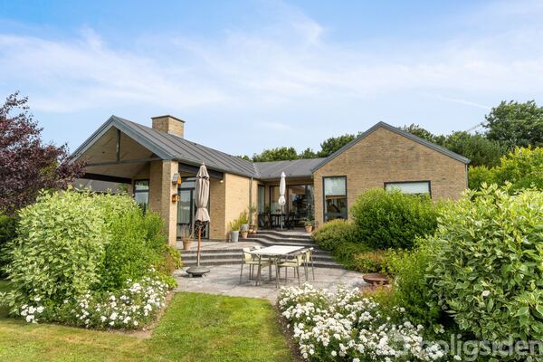 Huse til salg i 6640 Lunderskov – Se 34 villaer til salg på Boligsiden