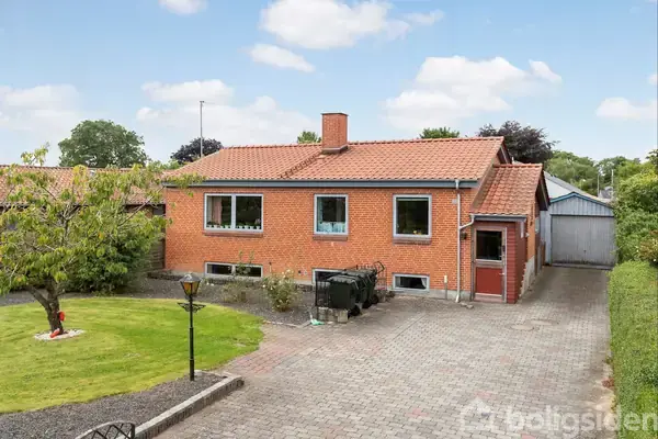 Huse til salg i 8543 Hornslet - Se 47 villaer til salg på Boligsiden