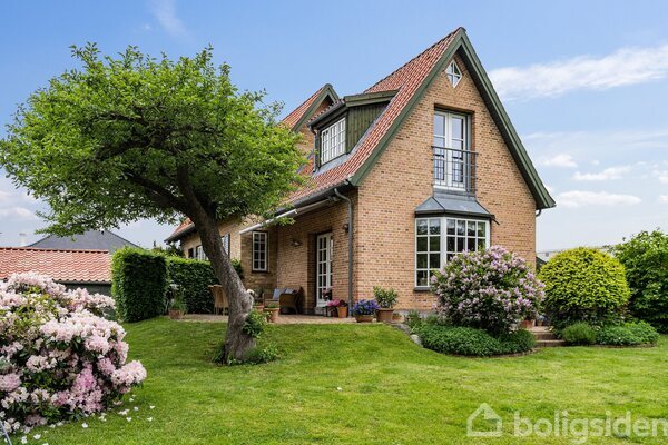 Huse til salg i 2840 Holte – Se 93 villaer til salg på Boligsiden