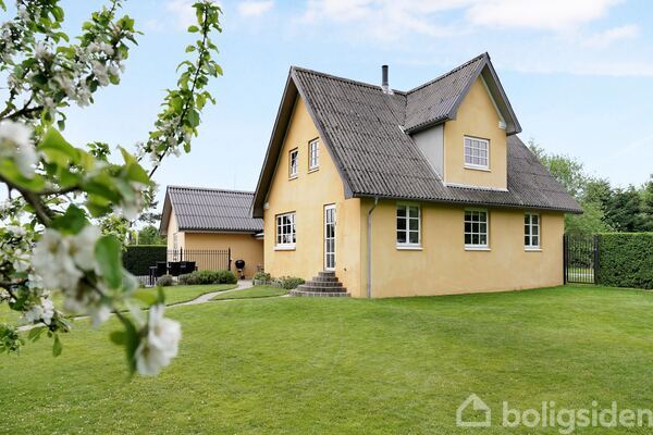 Huse til salg i 8543 Hornslet – Se 43 villaer til salg på Boligsiden