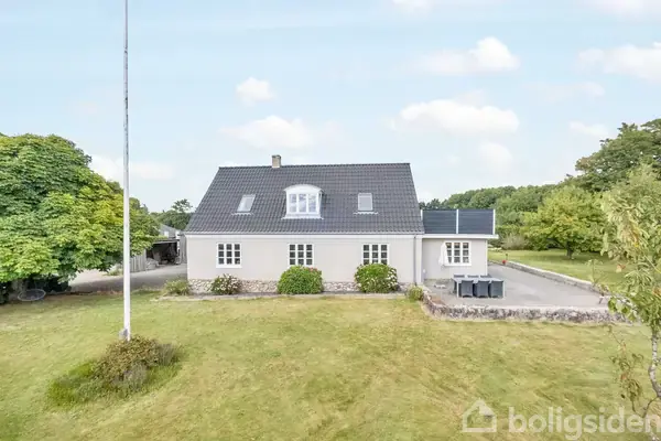 Huse til salg i 8543 Hornslet - Se 47 villaer til salg på Boligsiden