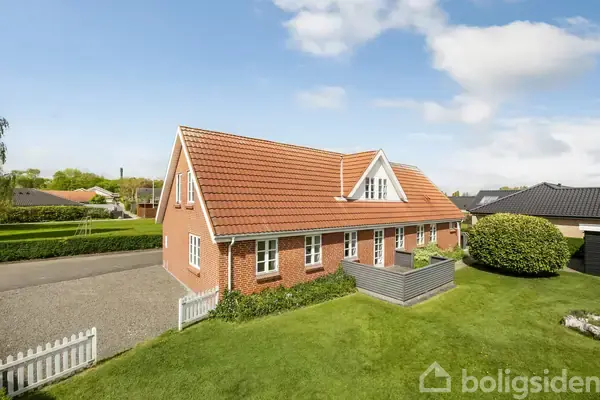 Huse til salg i 8543 Hornslet - Se 47 villaer til salg på Boligsiden