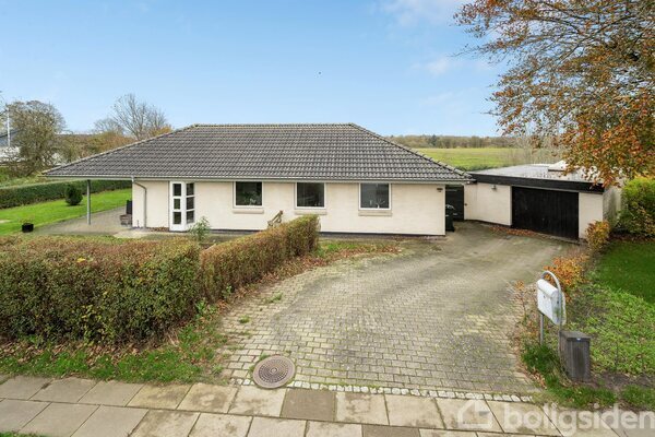 Huse til salg i 6640 Lunderskov – Se 38 villaer til salg på Boligsiden